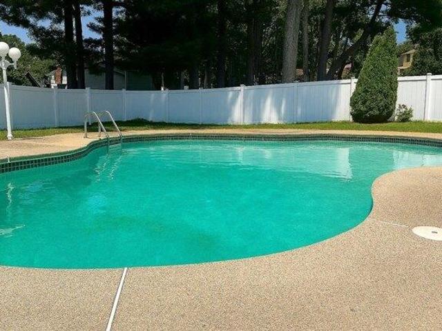house with 4 bedroom, Taunton MA DLS102479431