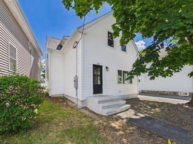 house with 4 bedroom, Taunton MA DS104114749