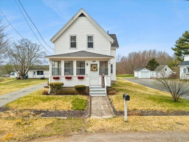 house with 4 bedroom, Taunton MA DS102725932
