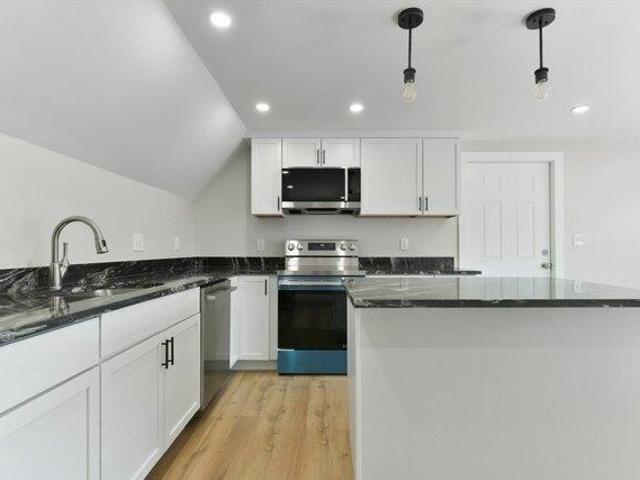 house with 4 bedroom, Taunton MA DS103852122