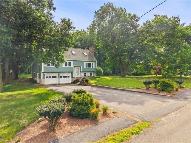 house with 4 bedroom, Taunton MA ES104791784
