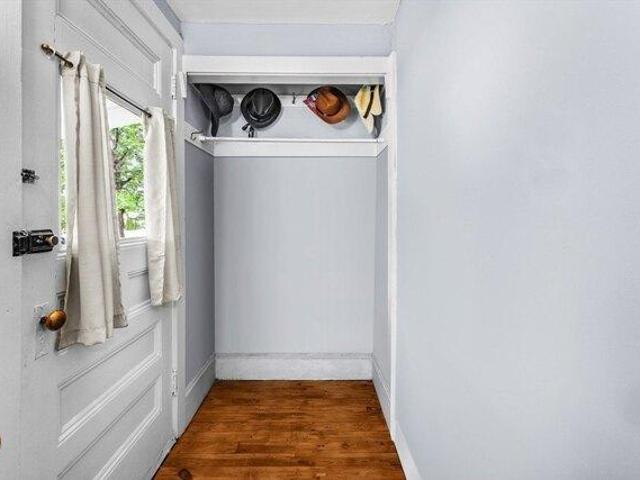 house with 4 bedroom, Taunton MA ES104811617