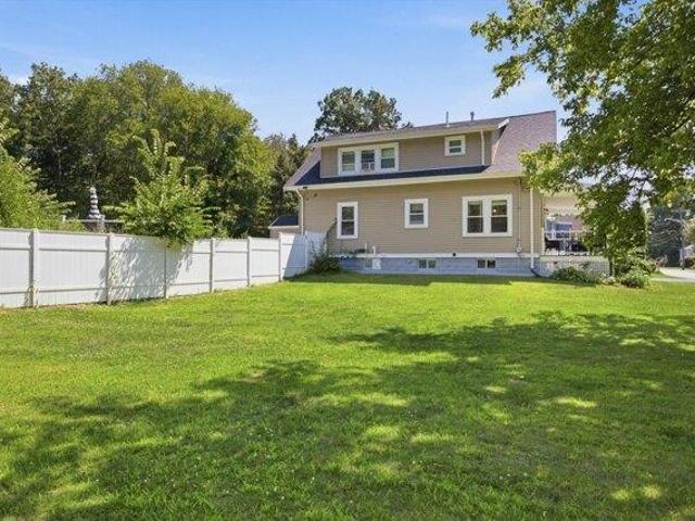 house with 4 bedroom, Taunton MA ES105140823