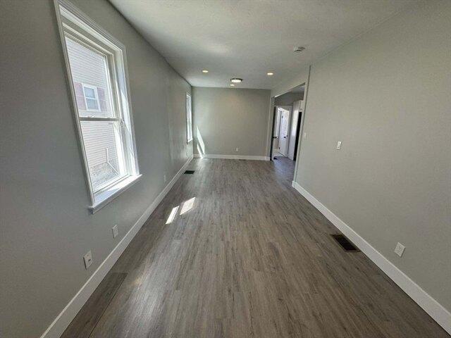 house with 4 bedroom, Taunton MA ES103849888