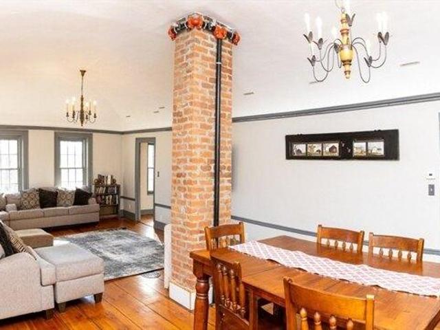 house with 4 bedroom, Templeton MA DLS102412814