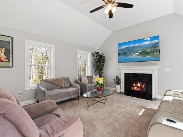 house with 4 bedroom, Templeton MA ES103223526