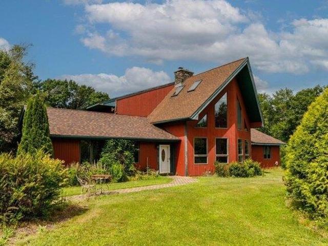 house with 4 bedroom, Templeton MA ES105060617
