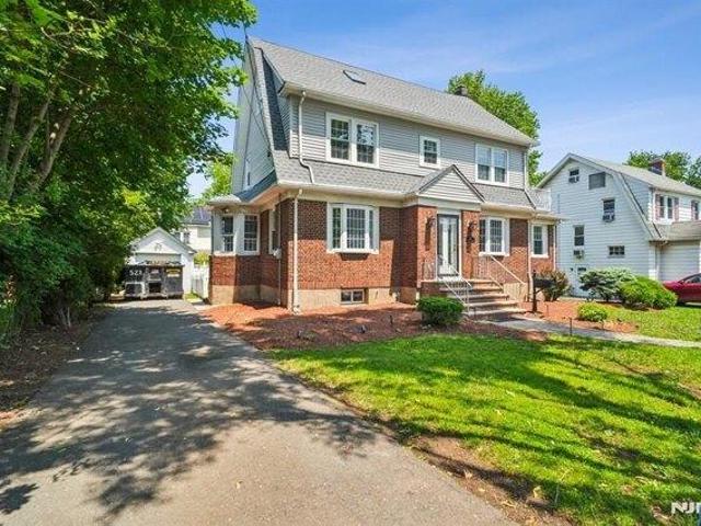 house with 4 bedroom, Teaneck NJ DLS102026009