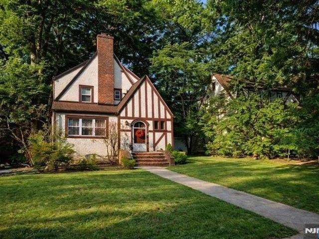 house with 4 bedroom, Teaneck NJ DS102476335