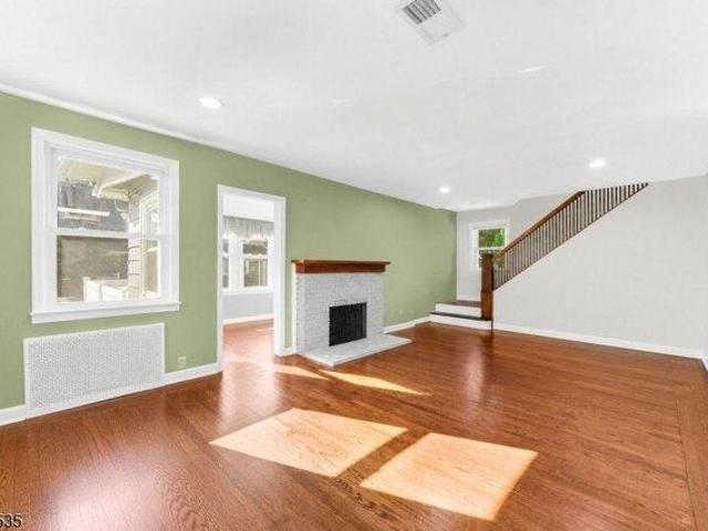 house with 4 bedroom, Teaneck NJ ES105160506