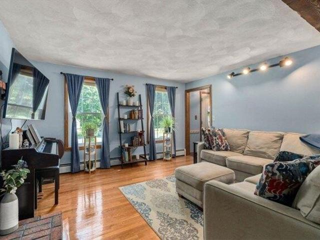 house with 4 bedroom, Tewksbury MA DS103494689