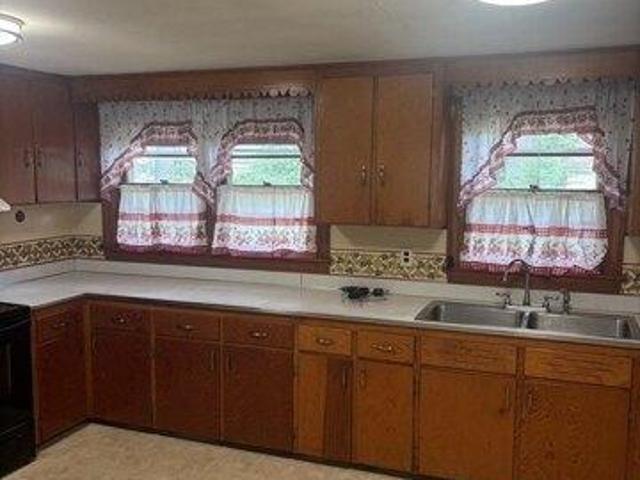 house with 4 bedroom, Tewksbury MA DS103889223