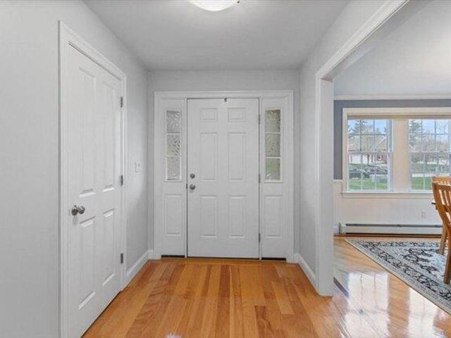 house with 4 bedroom, Tewksbury MA ES103498839
