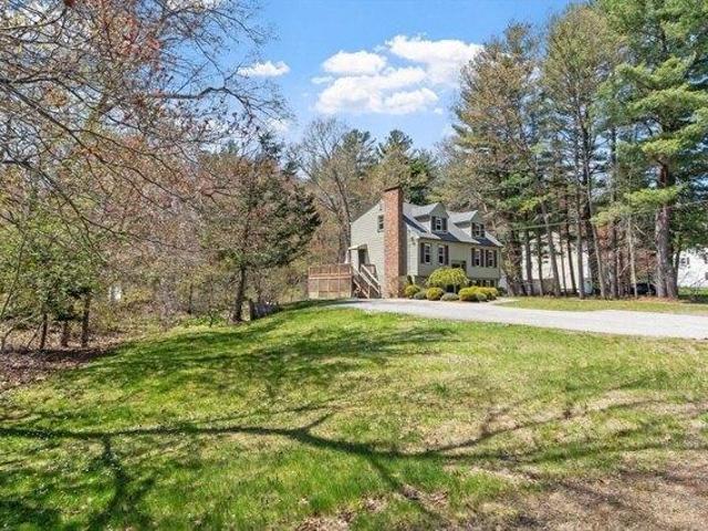 house with 4 bedroom, Tewksbury MA ES103018365