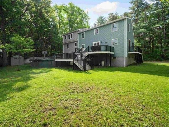 house with 4 bedroom, Tewksbury MA ES103033797