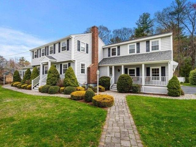 house with 4 bedroom, Tewksbury MA ES104791929