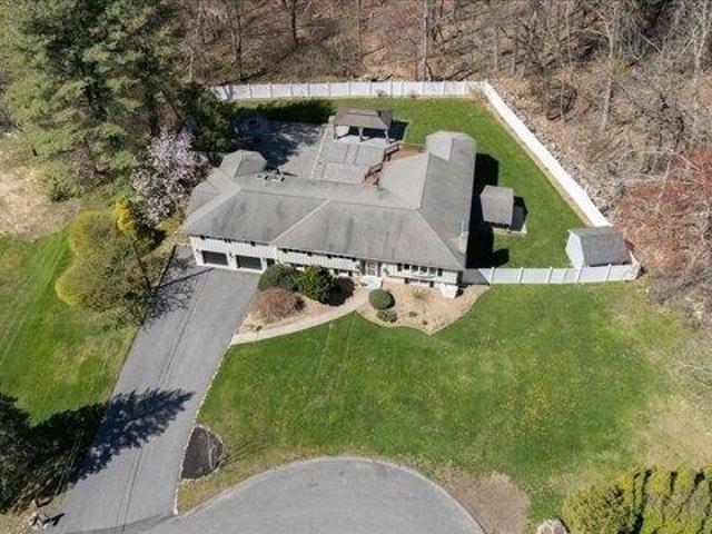 house with 4 bedroom, Tewksbury MA ES105116787