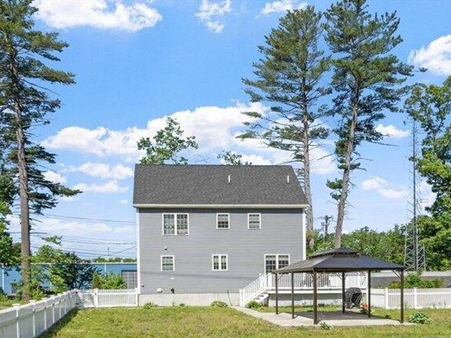 house with 4 bedroom, Tewksbury MA ES105175709