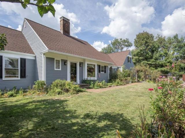 house with 4 bedroom, Tewksbury Twp. NJ DLS101341114