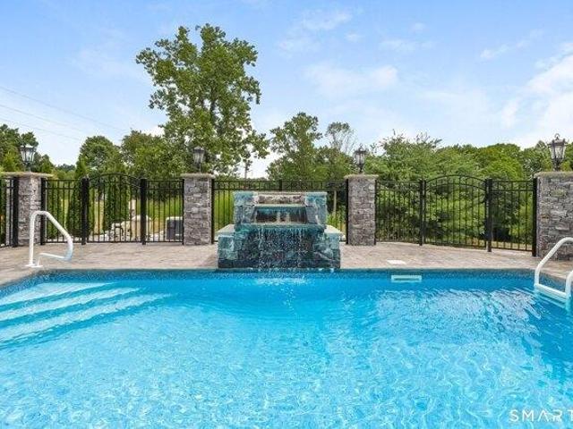 house with 4 bedroom, Thomaston CT ES103435177