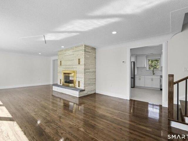 house with 4 bedroom, Thompson CT ES104834206
