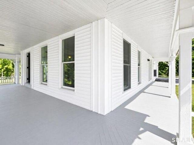 house with 4 bedroom, Thompson CT ES105141014