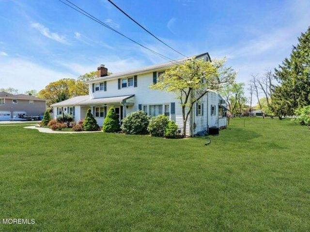 house with 4 bedroom, Tinton Falls NJ ES103622905