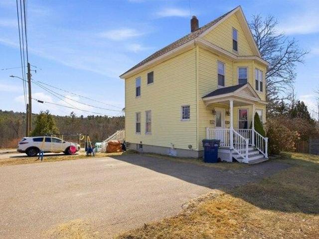 house with 4 bedroom, Tilton NH ES103250914