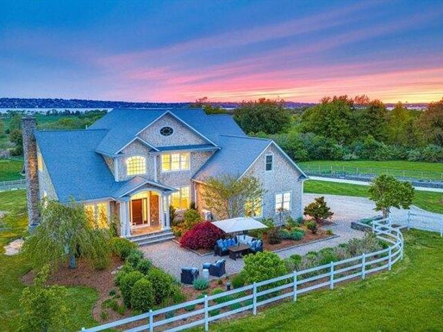 house with 4 bedroom, Tiverton RI DS103887214