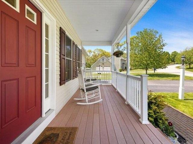 house with 4 bedroom, Tiverton RI ES103097729