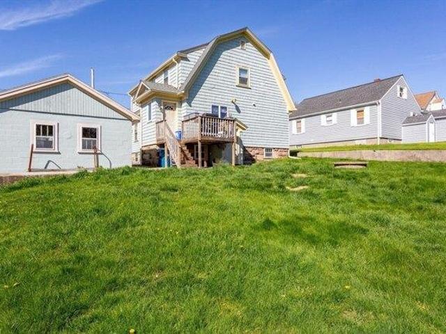 house with 4 bedroom, Tiverton RI ES103186241