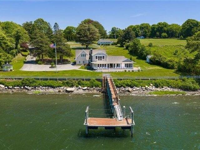 house with 4 bedroom, Tiverton RI ES104076403