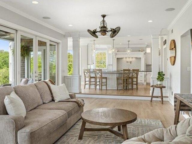 house with 4 bedroom, Tiverton RI ES105208061