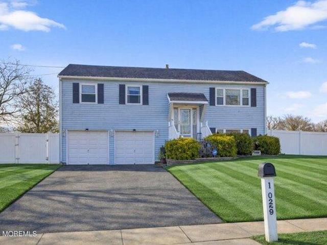 house with 4 bedroom, Toms River NJ DLS101704890