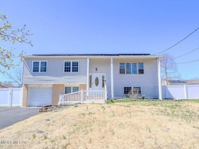 house with 4 bedroom, Toms River NJ DLS102565890