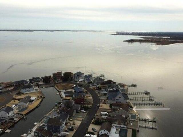 house with 4 bedroom, Toms River NJ DLS102799381