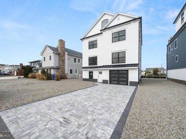 house with 4 bedroom, Toms River NJ DS102564494