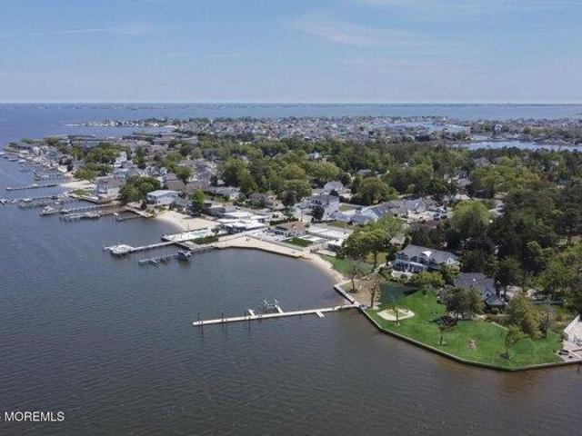 house with 4 bedroom, Toms River NJ DS102825824