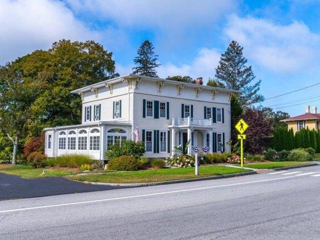 house with 4 bedroom, Tolland CT DLS102217621