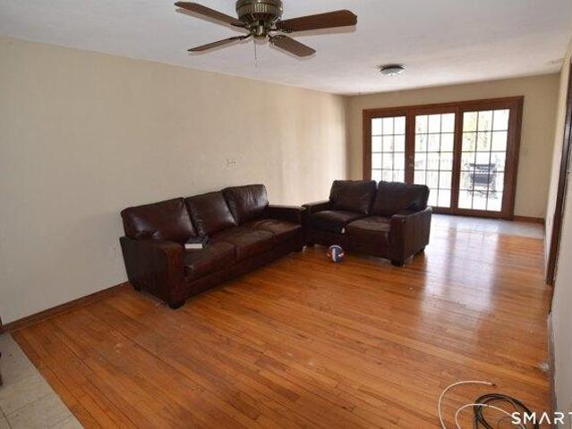 house with 4 bedroom, Tolland CT DS103073336