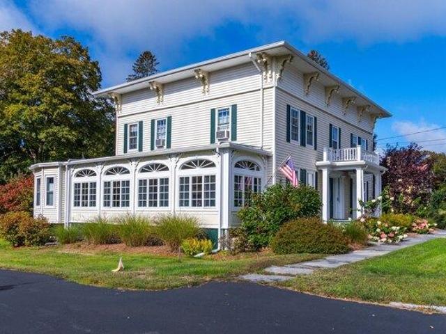 house with 4 bedroom, Tolland CT ES104758854