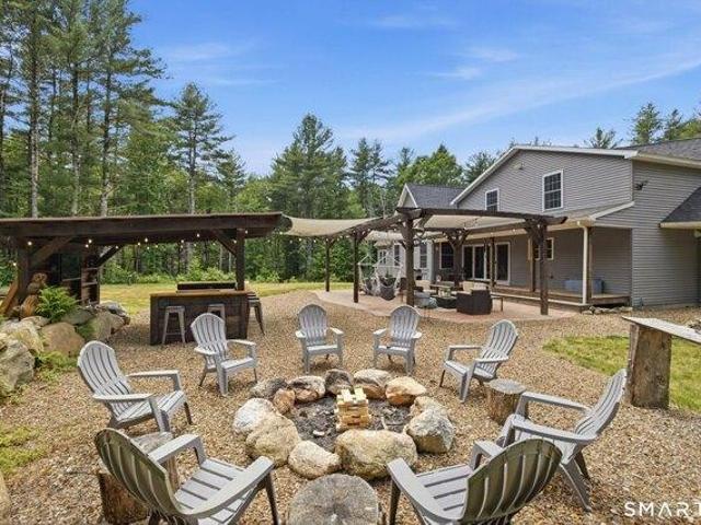 house with 4 bedroom, Tolland CT ES104791748