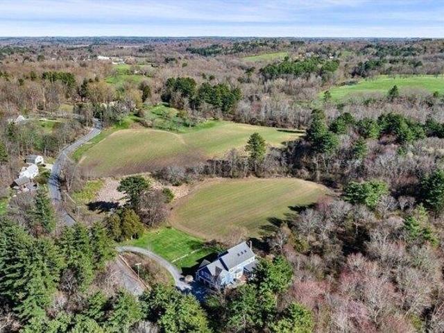 house with 4 bedroom, Topsfield MA DS102061807