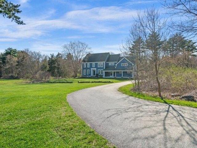 house with 4 bedroom, Topsfield MA ES103020126