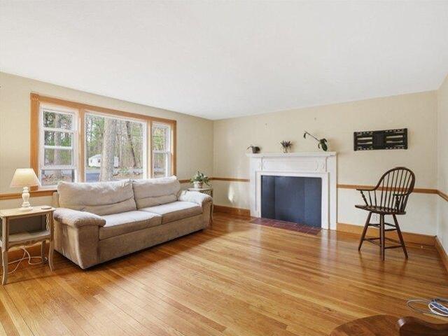 house with 4 bedroom, Topsfield MA ES103036651