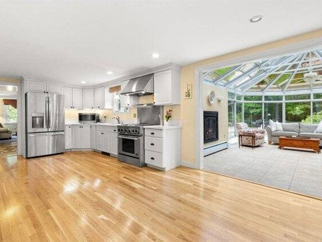 house with 4 bedroom, Topsfield MA ES104905627