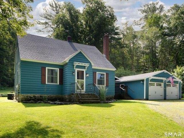 house with 4 bedroom, Torrington CT ES104374938
