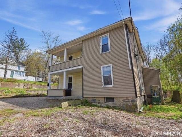 house with 4 bedroom, Torrington CT ES104409324