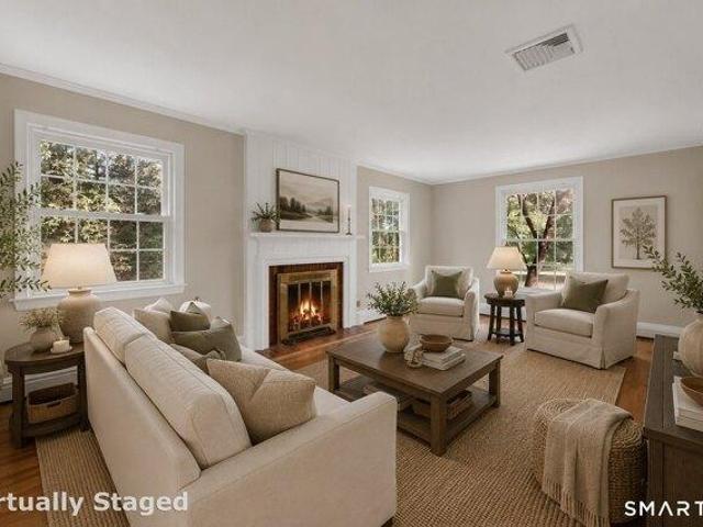 house with 4 bedroom, Torrington CT ES104905813