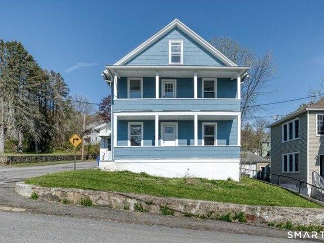 house with 4 bedroom, Torrington CT ES103163194